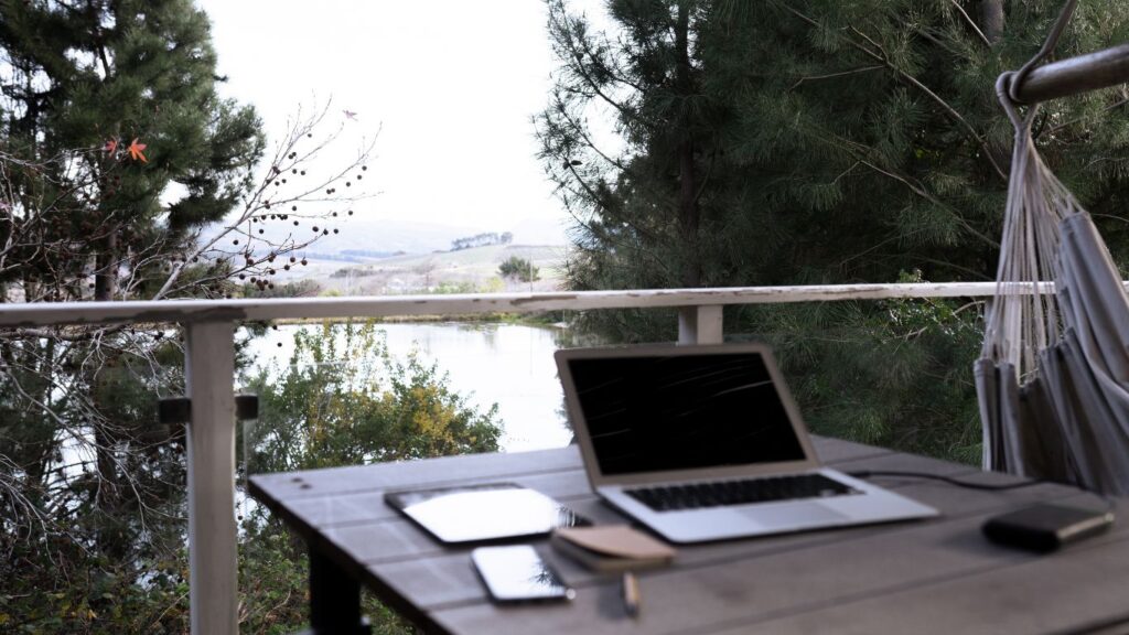 Libri sui Nomadi Digitali che ti cambieranno la vita | Wildflowermood ...